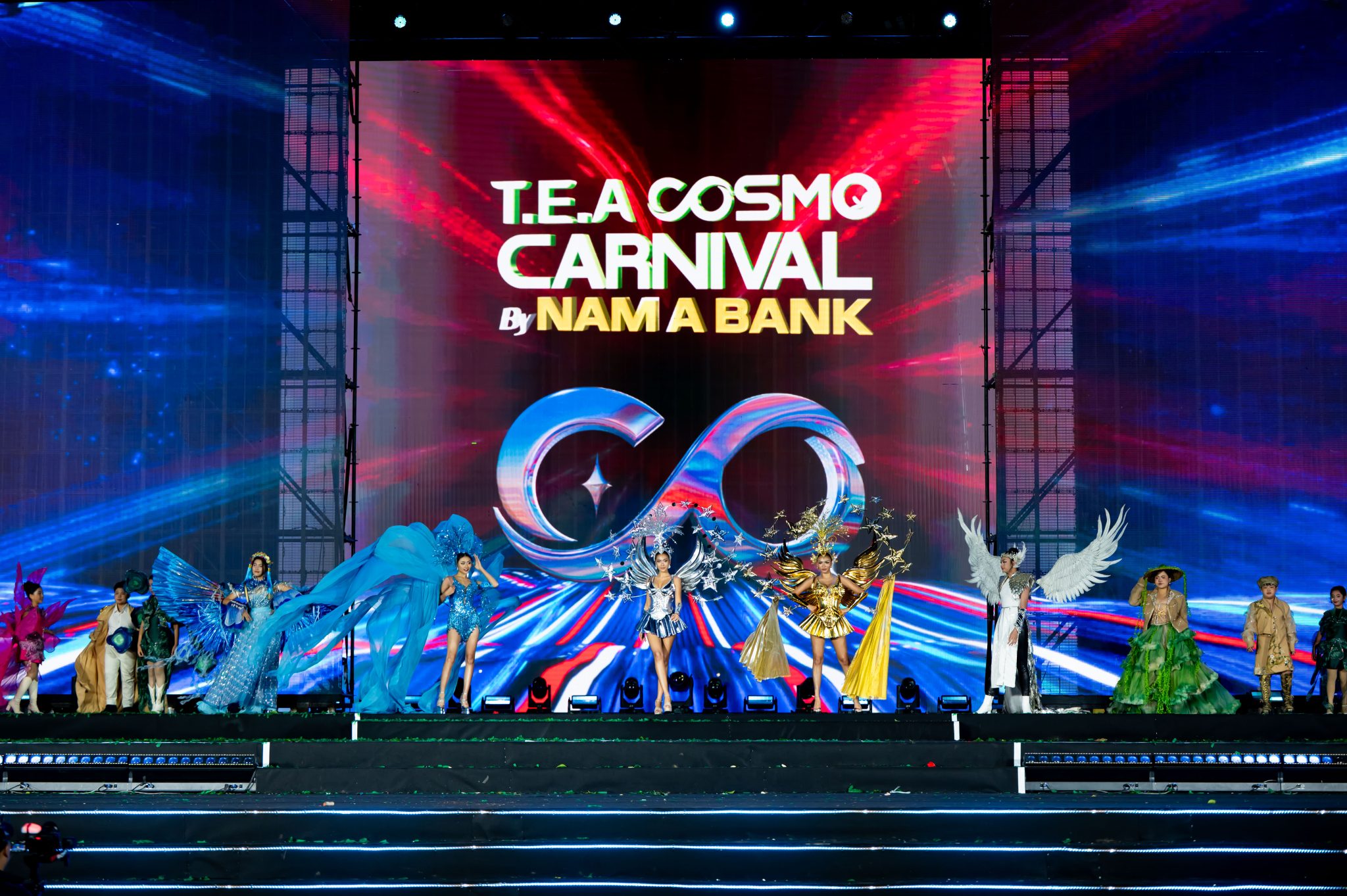 10 MẪU NHÍ COSMO ACADEMY TỎA SÁNG CÙNG HƠN 70 HOA HẬU QUỐC TẾ TẠI COSMO ...